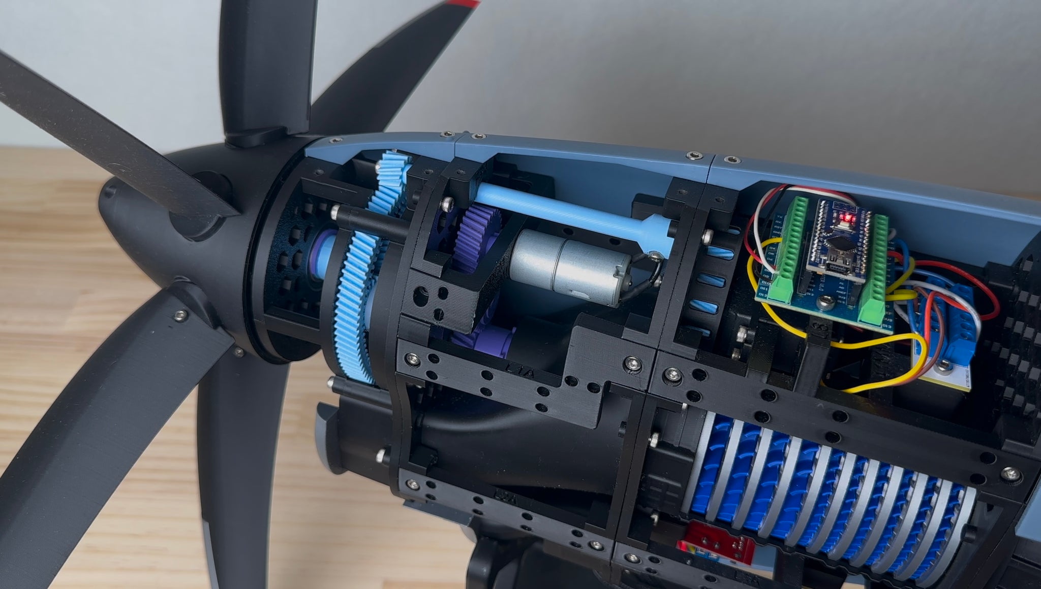 Electric TurboProp with Variable Pitch Propellers – Cadly by Adrian ...